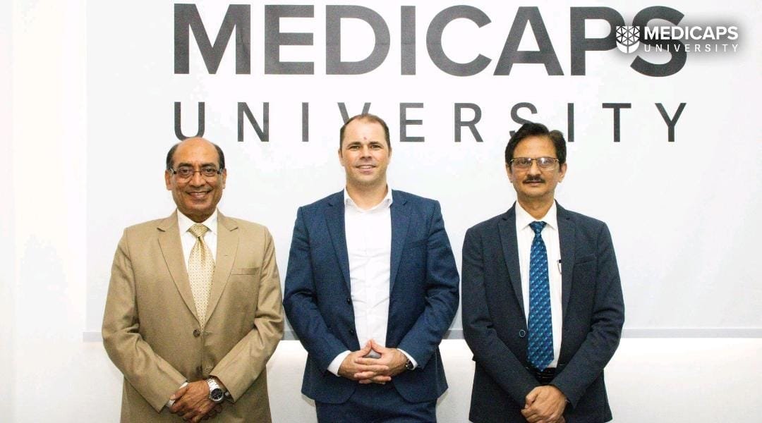 Medicaps University Signs MoUs with Hettich and Intel to Boost Industry ...
